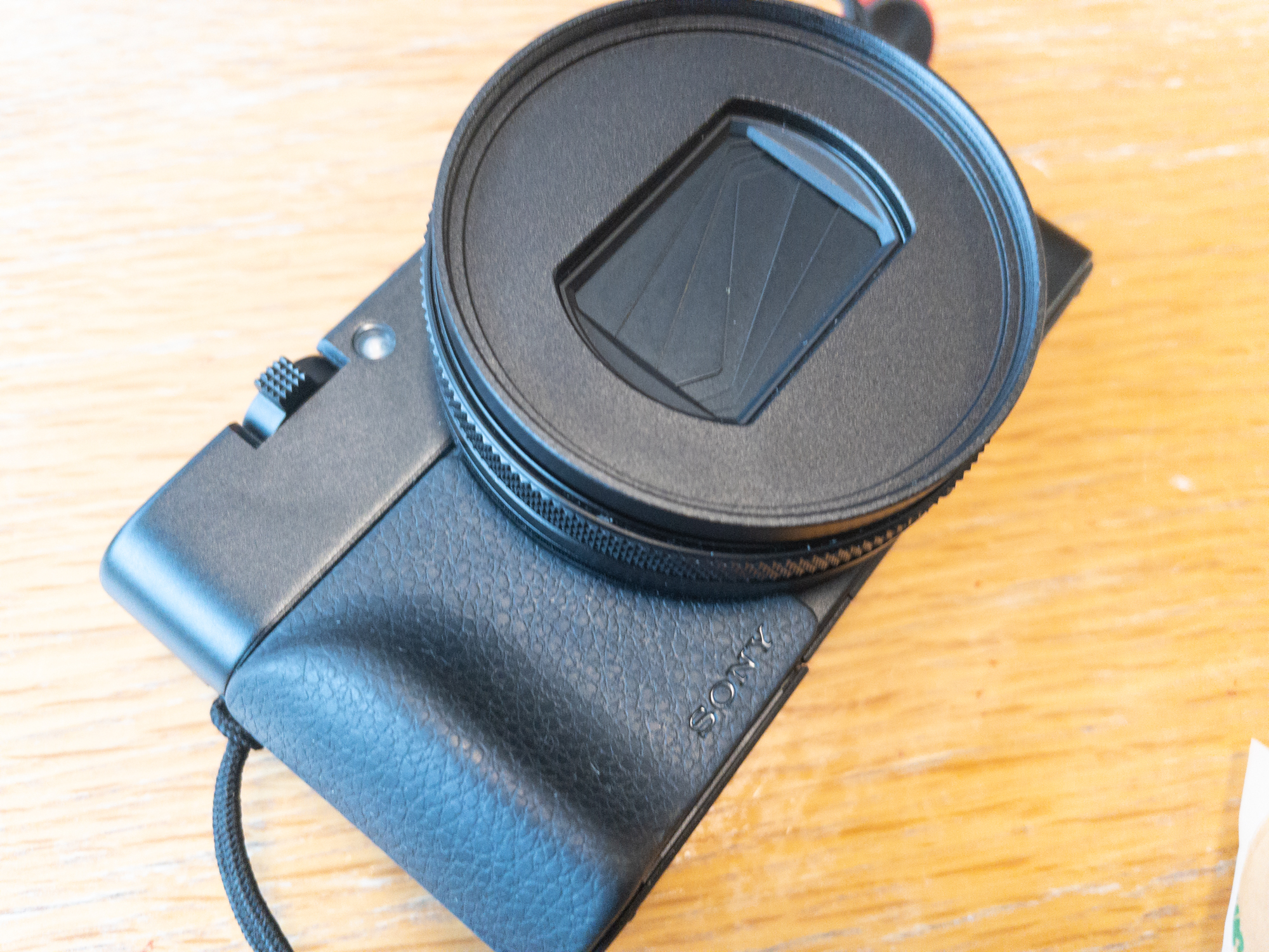 コンデジ（RX100M6）さらに進化させる！レンズフィルターアダプターで「ケンコーブラックミストプロテクト」をつけてみた | +1LDK